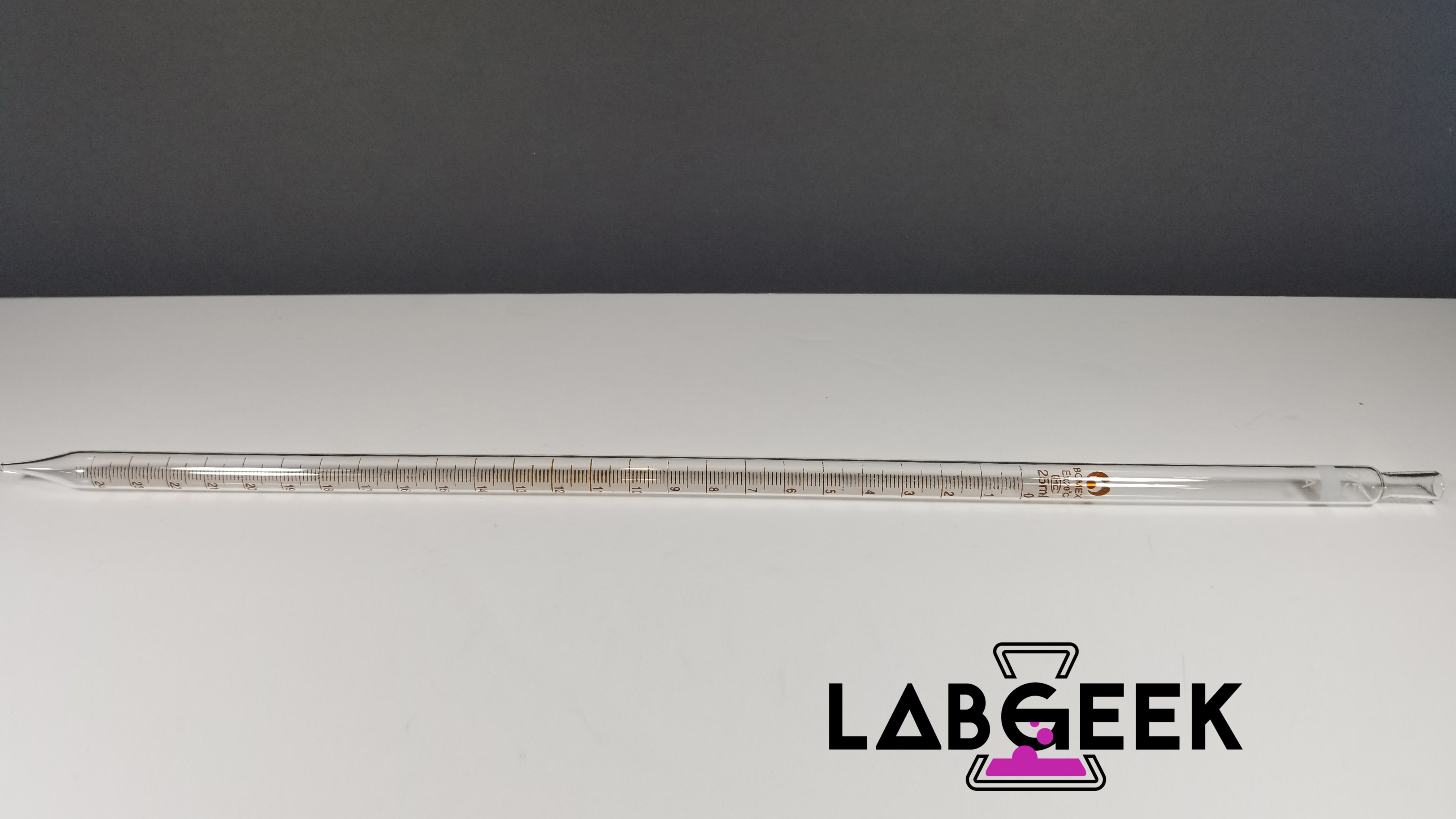 25ml Graduated Measuring Pipette (Boro) – LabGeek
