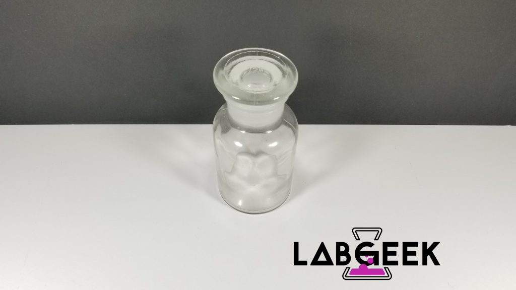 Reagent Bottle (Ground Glass Lid) - LabGeek